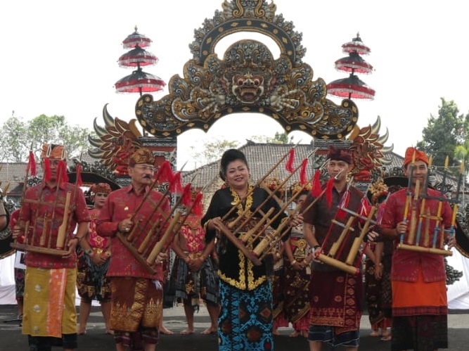SuratanBali.com, Media Satukan Bangsa SuratanBali.com, Media Satukan Bangsa